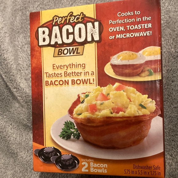 As Seen On TV | Kitchen | Nwt As Seen On Tv Bacon Or Bread Bowl Molds ...